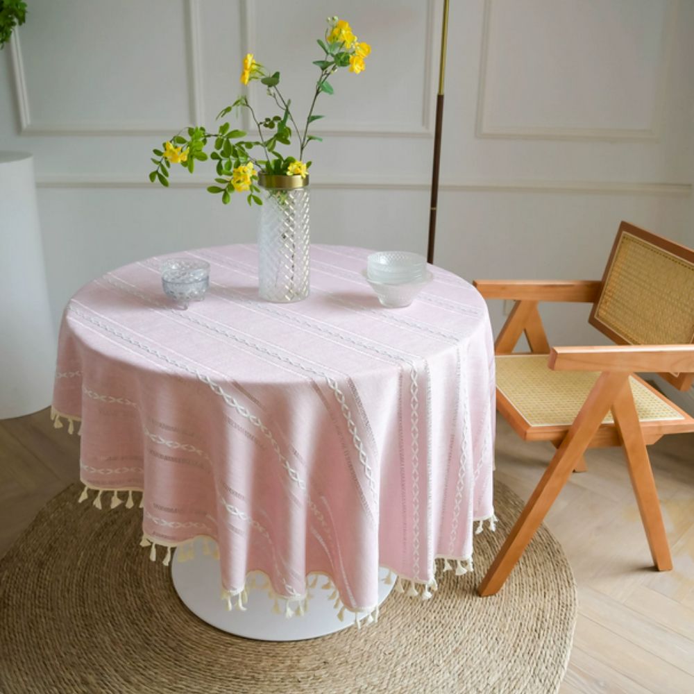 Leafline Embroidered Round Tablecloth – Casa & Beyond.