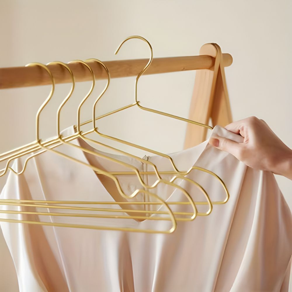 SlimLine Aluminum Clothes Hangers | 12pcs Set – Casa & Beyond.